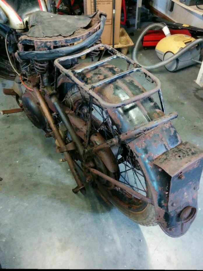 Ariel - Barn find herstellen naar origineel - Bikerbook